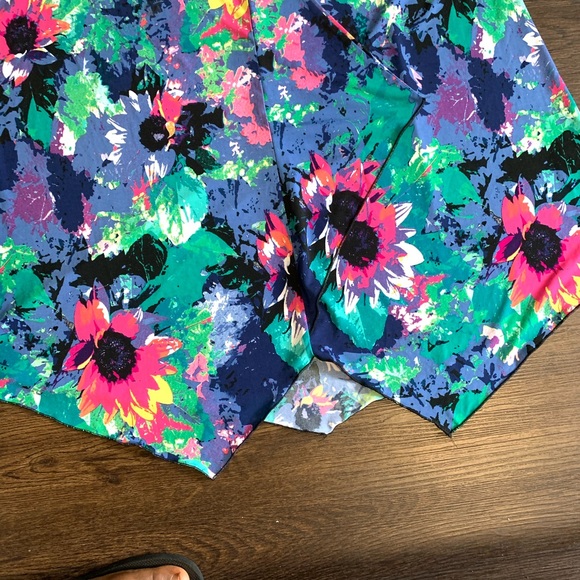 Penningtons | Tops | Penningtons Flowered Sleeveless Tank Top 2x | Poshmark